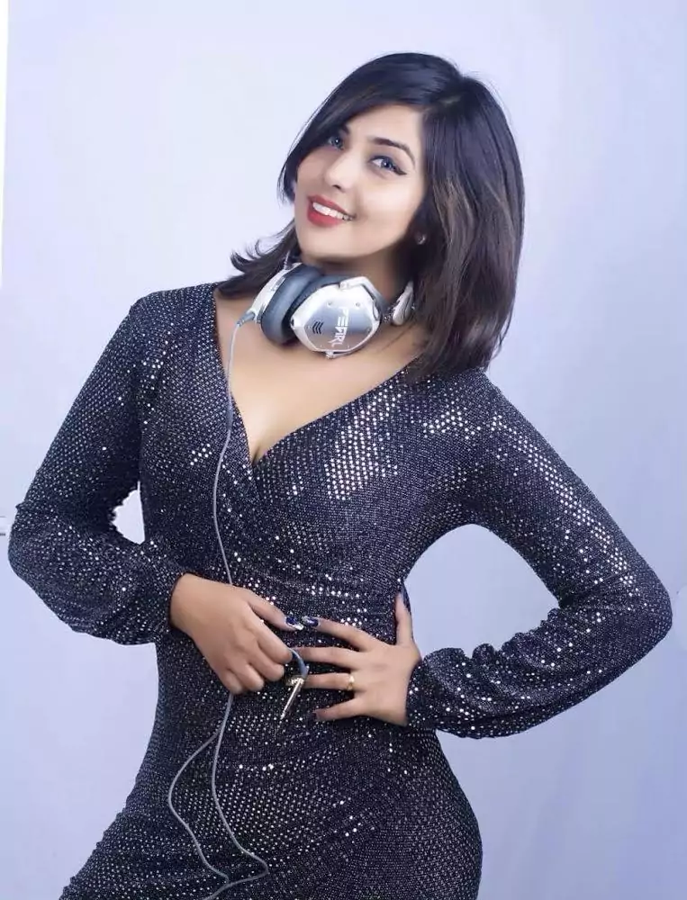 Personalized Celebrity Video Wishes & Messages From DJ Pearl - Celewish